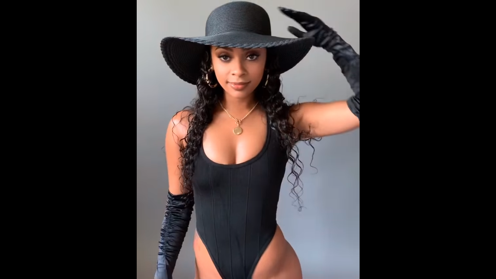 Eye Candy: Enjoy This ‘Double Shot’ Of Hotness From The Hottie Stacie Maee (Video) | JAYFORCE